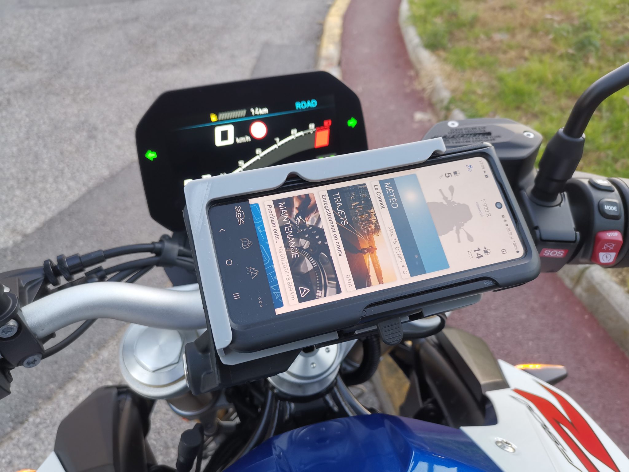 Z Fold Motorcycle Mount: The Ultimate Accessory for Secure Smartphone ...